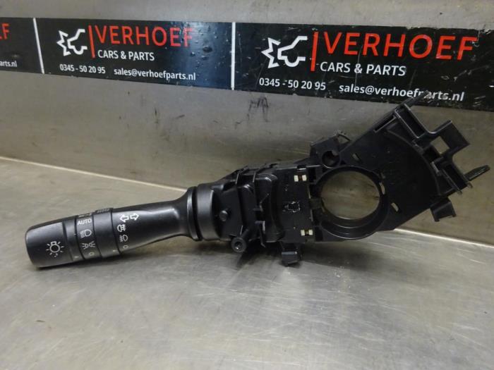 Light switch Hyundai iX20 1.4i 16V - 934101M630