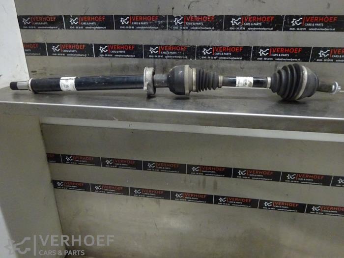 Front drive shaft, right Mercedes CLA 2.0 CLA-250 Turbo 16V 4-Matic ...
