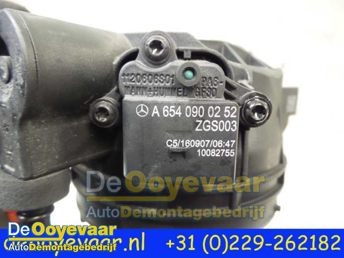 Fuel filter housing Mercedes E E-220d 2.0 Turbo 16V - A6540900252 654920
