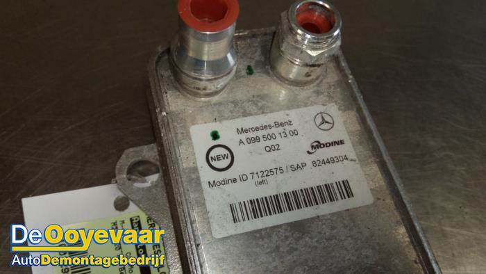 Oil cooler Mercedes GLC 2.0 350 e 16V 4-Matic - A0995001300