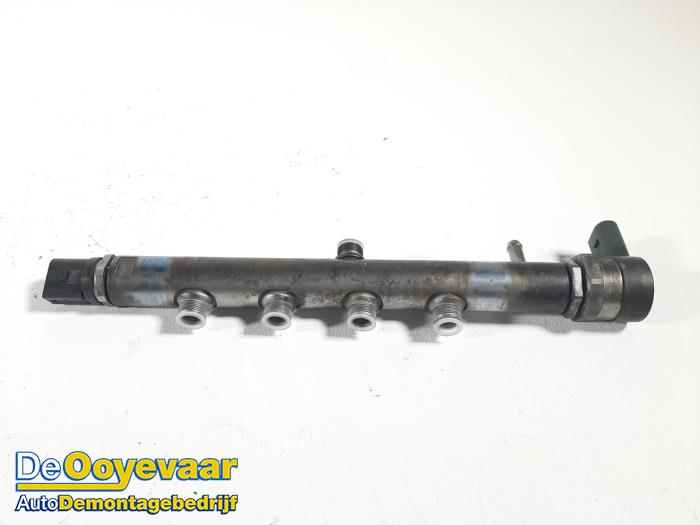 Fuel injector nozzle Mercedes A 2.0 A-220d - A6540700095006 654920 MERCEDES
