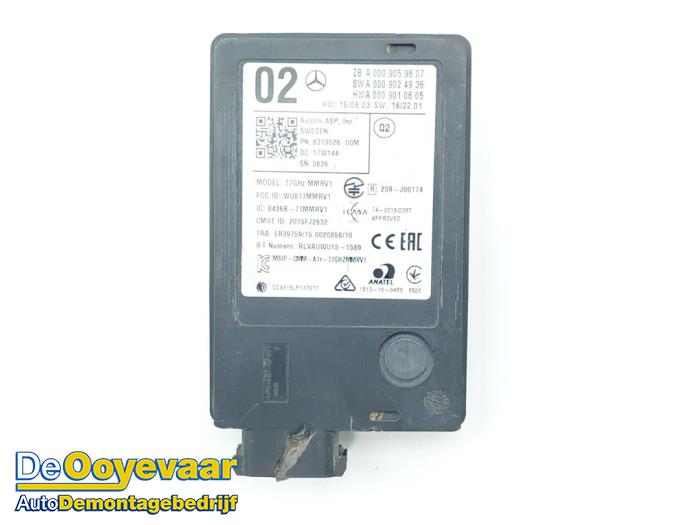 Radar sensor Mercedes E Estate AMG 4.0 E-63 S AMG V8 Turbo 4-Matic+ ...