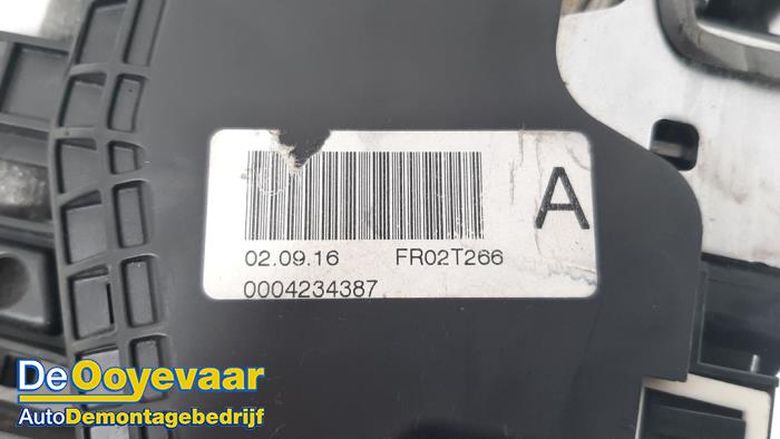 Front door lock mechanism 4-door, right Mercedes A 1.6 A-160 16V ...