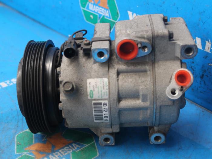 Air conditioning pumps with part number 977012H002 stock