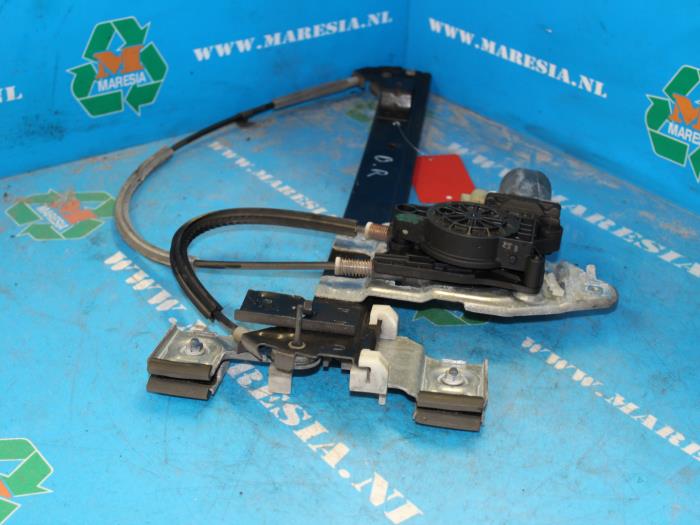rear-door-window-mechanism-4-door-right-saab-9-7x-5-3i-v8-awd-6004pa1047