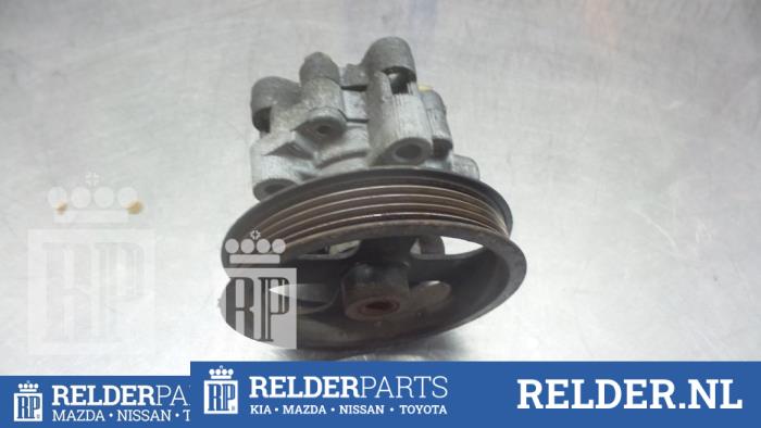 Power steering pump Toyota RAV4 2.0 D-4D 16V 4x4 - 4431042090 1CDFTV