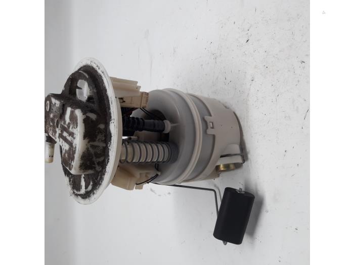 Pompe carburant électrique Renault Clio II 1.2 16V - 8200057324 F241129 ...