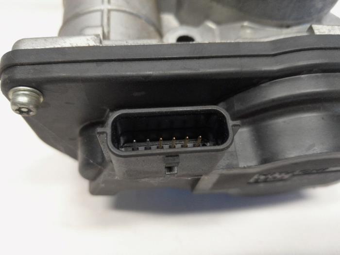 Throttle body Dacia Lodgy 1.6 Sce 100 16V - 52601 H4M738 HITACHI