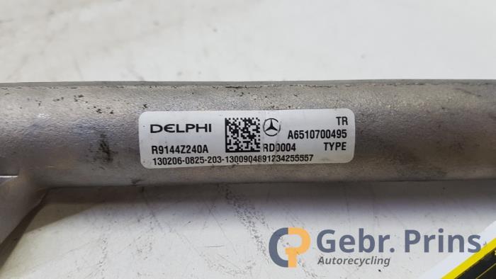 Fuel injector nozzle Mercedes A 1.8 A-180 CDI 16V Autom. - A6510700495 ...