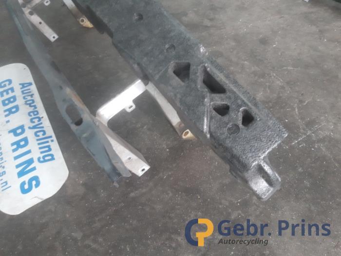 Front bumper frame BMW 5 serie Touring 525d 24V - 20111121