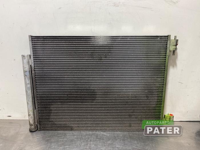 Renault Express Condenseurs de climatisation stock