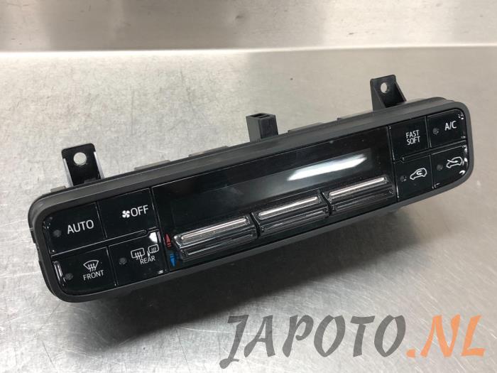 Heater control panel Toyota Auris Touring Sports 1.2 T 16V - 5590002820