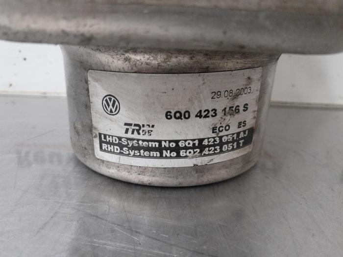 Pompe direction assistée Volkswagen Polo IV 1.2 12V - 6Q0423371 AZQ TRW
