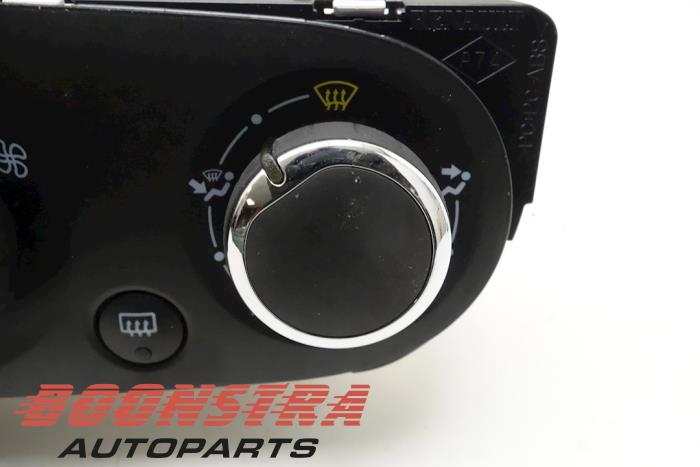 Heater control panel Renault Captur 0.9 Energy TCE 12V - 275101687R