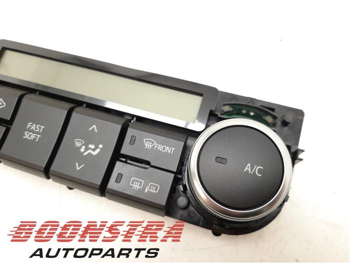 Heater control panel Toyota Auris Touring Sports 1.8 16V Hybrid ...