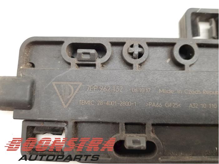 Antena Porsche 911 3.8 24V Turbo S - 7PP962132A