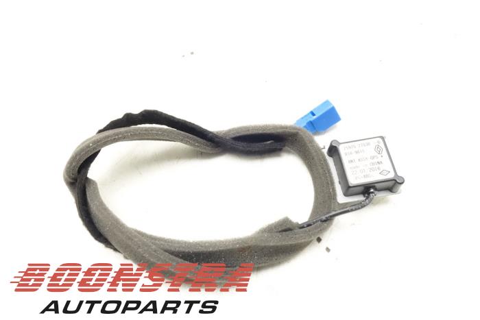 Renault Kadjar Antennes stock | ProxyParts.fr