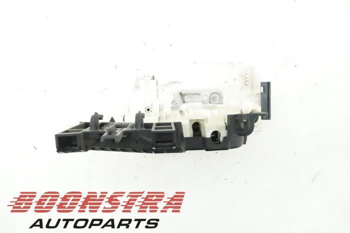 Front door lock mechanism 4-door, right Mercedes A 1.5 A-160 CDI, A ...