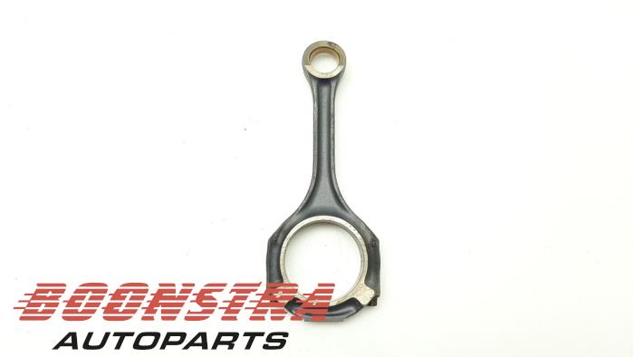 Connecting rod Mercedes C Combi 3.0 C-280 V6 24V - A2730300620 272940