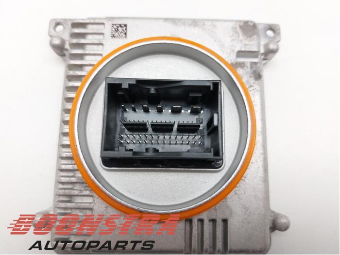Module LED headlight Porsche Taycan 4S - 10101500041 VW-AG