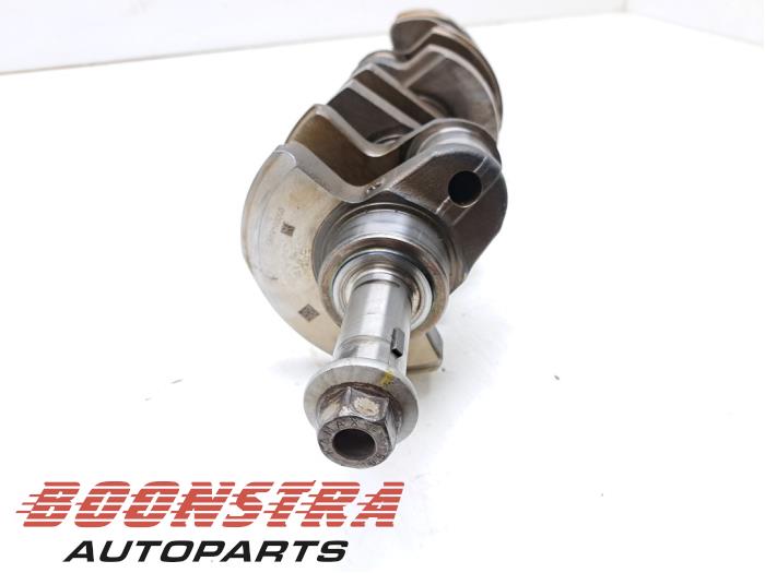 Crankshaft Mercedes C-Klasse AMG 6.2 C-63 AMG V8 32V - A1560300801 156985