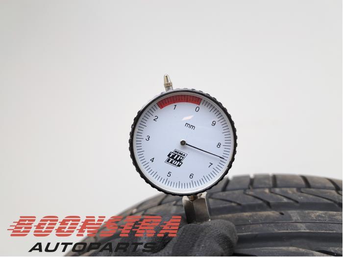 Tyre with tyre size 315/35/20 - 3153520 BRIDGESTONE