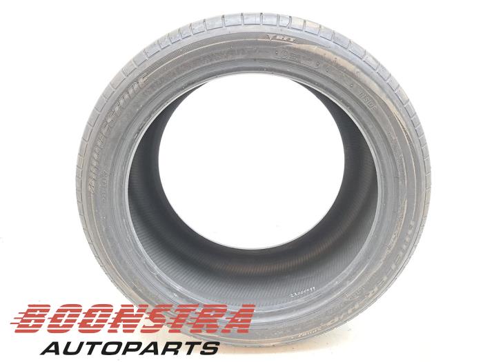 Tyre with tyre size 315/35/20 - 3153520 BRIDGESTONE