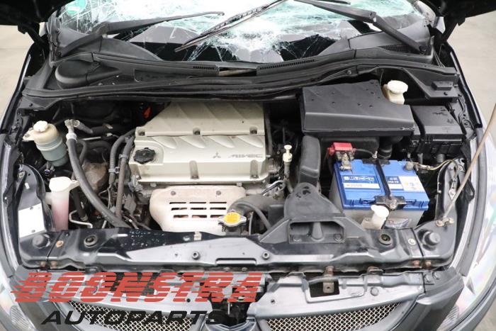 Engine Mitsubishi Grandis 2.4 16V MIVEC - 1000A369 4G69