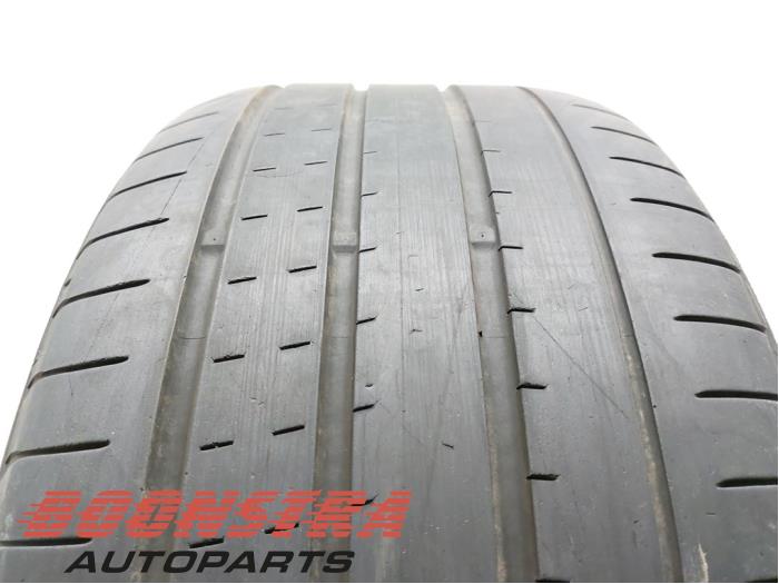 Tyre with tyre size 275/40/20 - 2754020 YOKOHAMA