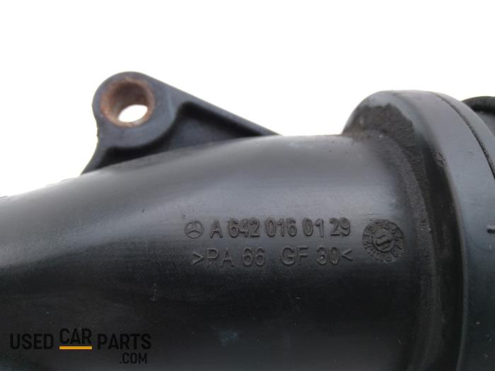 Oil fill pipe Mercedes Vito 3.0 122 CDI V6 24V - A6420160129 642890