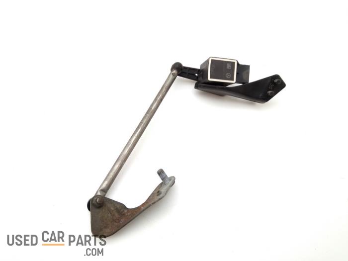 Ride height controllers, front left with part number A010 stock