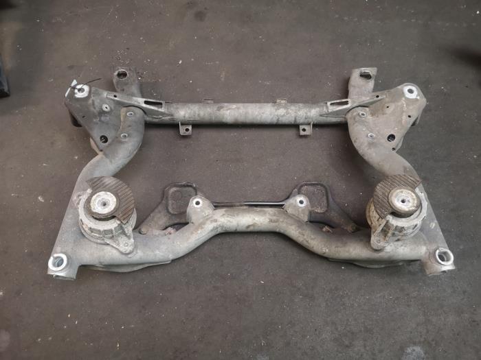 Subframe Mercedes C-Klasse - A2042400117 271950