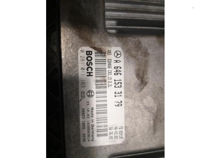 Engine management computer Mercedes C Combi 2.2 C-200 CDI 16V ...