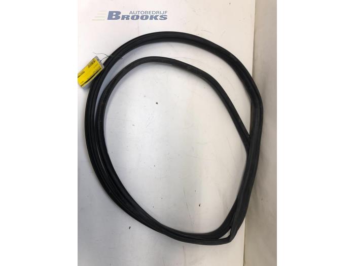Front door seal 4-door, right BMW i3 i3s 120Ah - 51767361018