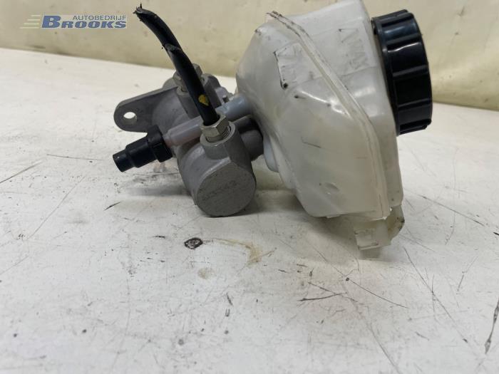 Master cylinder Landrover Range Rover Evoque 2.2 TD4 16V 5-drs ...