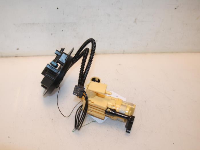 Booster pump Mercedes E E-220d 2.0 Turbo 16V - A2054701694 654920