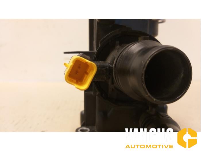 Thermostat housing Peugeot 208 I 1.2 12V e-THP PureTech 110 - 9806243480 HN01