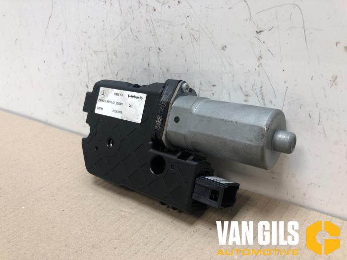 Sunroof motor Mercedes E E-63 AMG S 4.0 V8 Turbo 4-Matic+ - A2139067003 ...