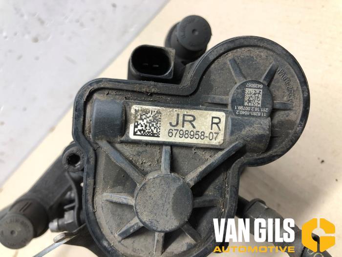 Rear brake calliper, right BMW 2 serie Active Tourer 216i 1.5 TwinPower ...