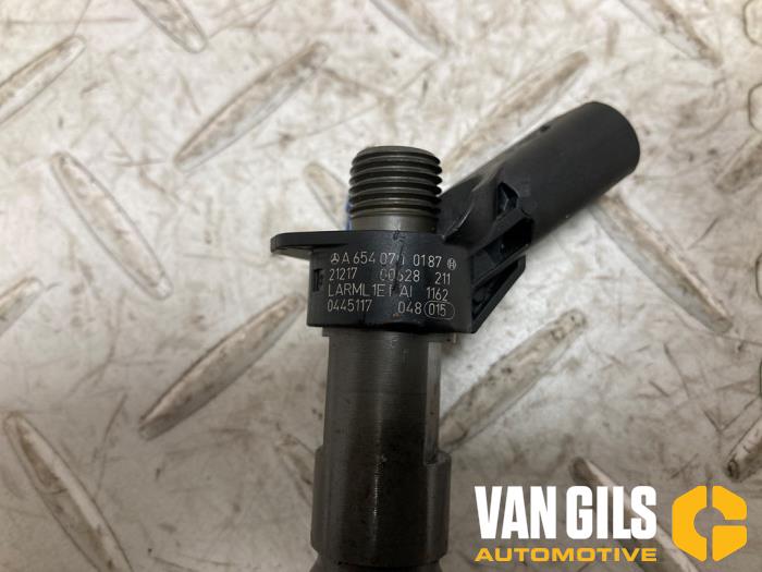 Injector (diesel) Mercedes B 2.0 B-200d - A6540700187 654920V0165471 ...