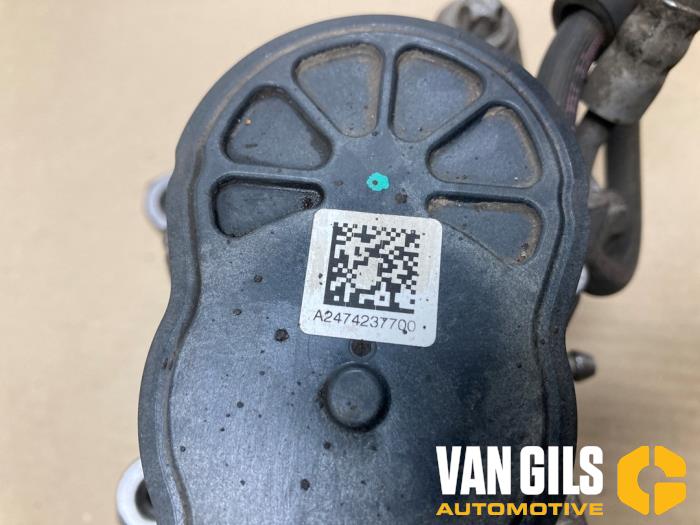 Rear brake calliper, left Mercedes B 2.0 B-200d - A2474230212 654920 ...