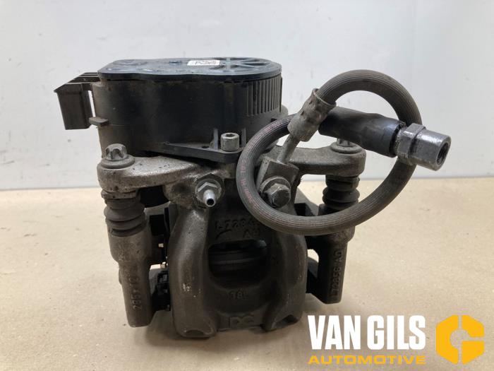 Rear brake calliper, left Mercedes B 2.0 B-200d - A2474230212 654920 ...