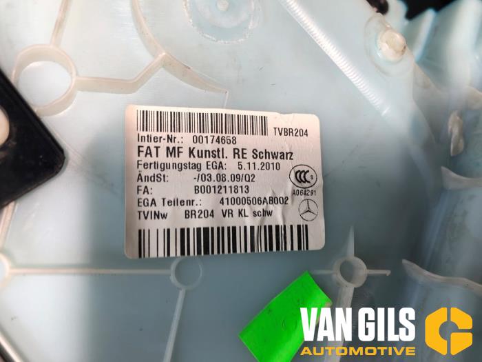Front door trim 4-door, right Mercedes C 1.8 C-180 CGI 16V - A2048706410