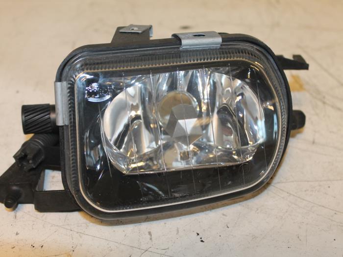 Fog light, front right Mercedes C-Klasse - A2038203256 HELLA