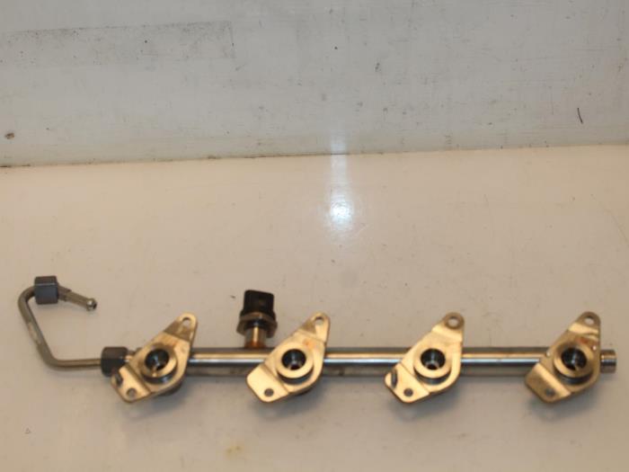 Fuel injector nozzle Mercedes A-Klasse - A2700701595 270910