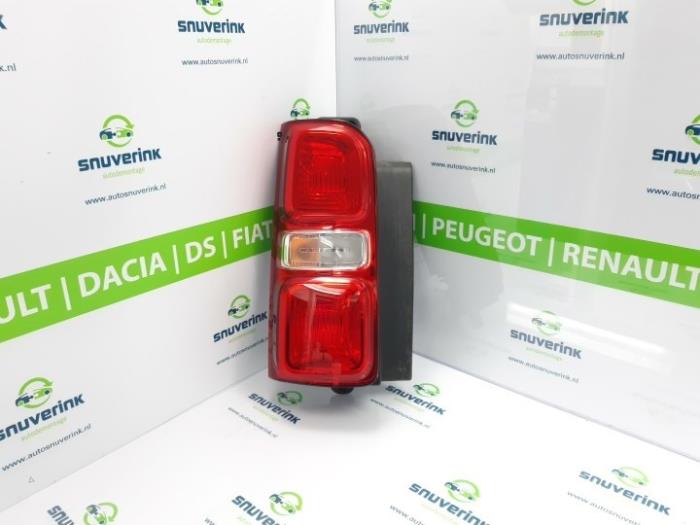 Peugeot Expert Rücklichter links Vorrat | ProxyParts.de