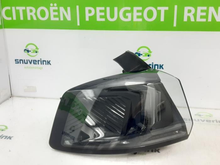 Feu arrière gauche Peugeot 5008 II 1.2 12V e-THP PureTech 130 ...