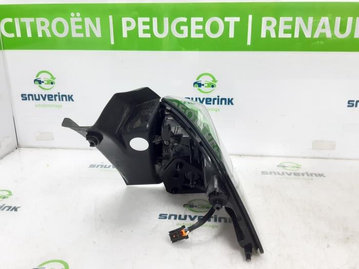 Feu arrière gauche Peugeot 5008 II 1.2 12V e-THP PureTech 130 ...