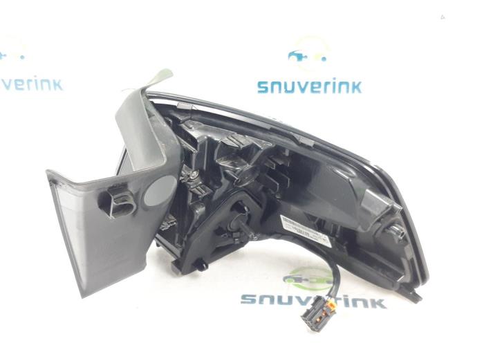Feu arrière gauche Peugeot 5008 II 1.2 12V e-THP PureTech 130 ...