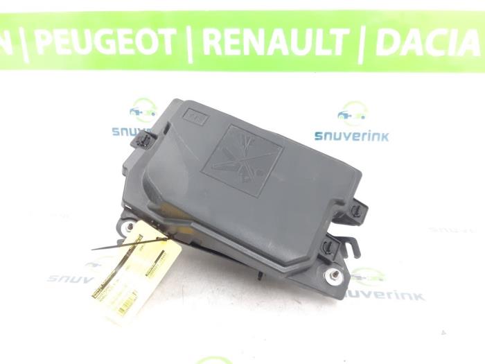 Boîte à fusibles Renault Clio V 1.0 TCe 90 12V - 284B07078R RENAULT
